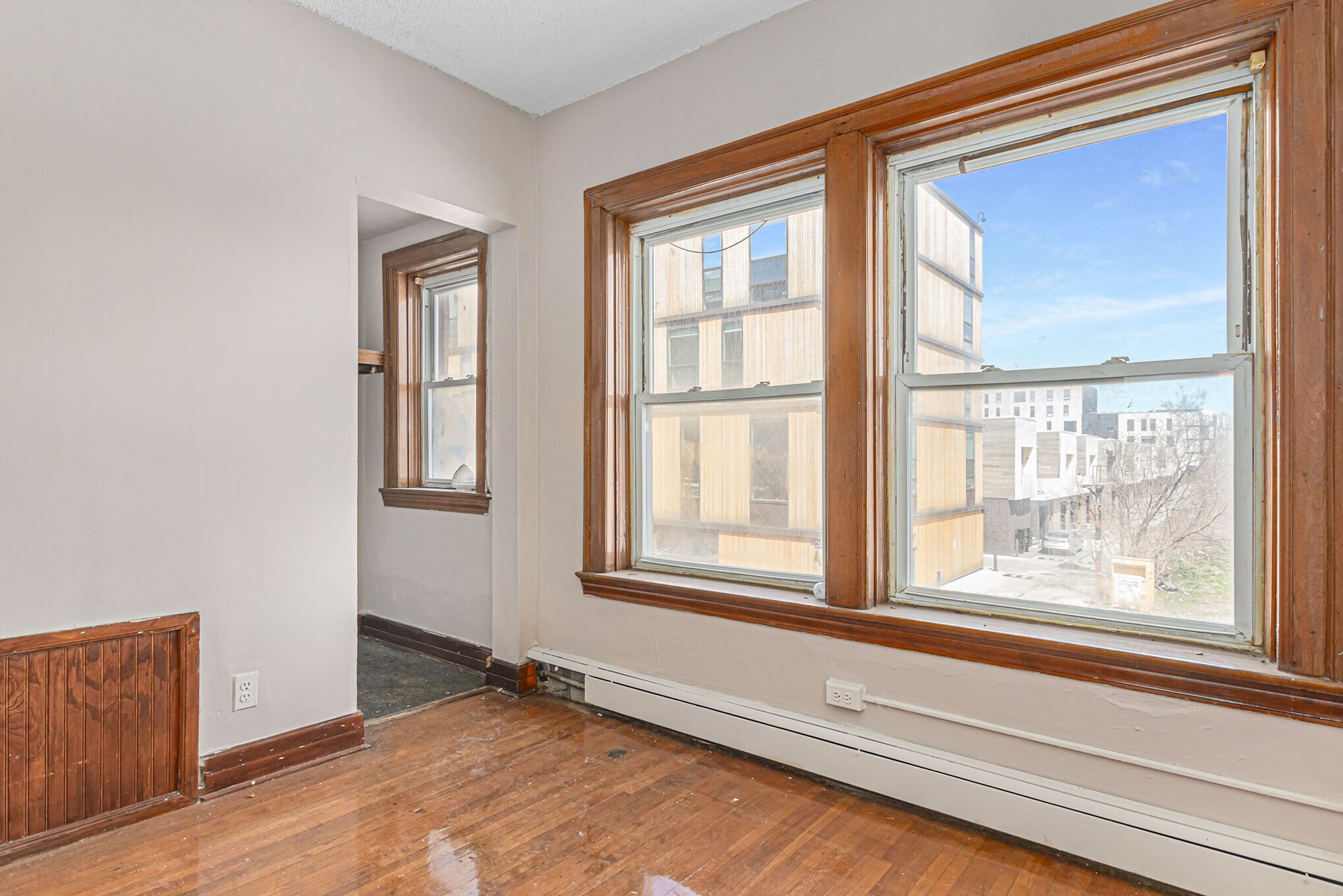 2627 John R St, Detroit, MI 48201 - John R Apartments | LoopNet