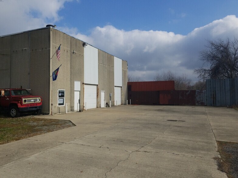 2524 S Scatterfield Rd, Anderson, IN 46016 | LoopNet