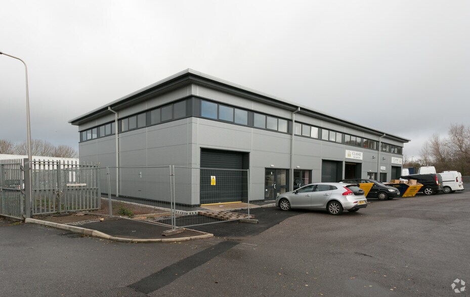 Wimbourne Rd, Barry, CF63 3RF | LoopNet