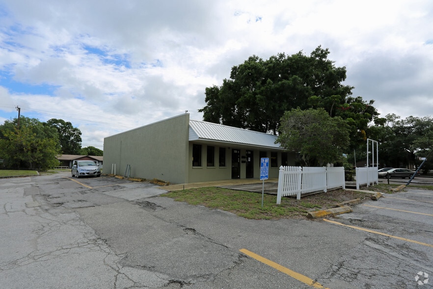 4461 Bee Ridge Rd, Sarasota, FL 34233 | LoopNet