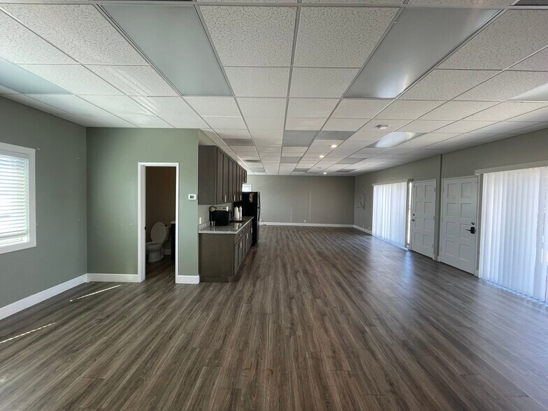 1600 1656 E Burnett St Signal Hill Ca 90755 Office For Lease Loopnet