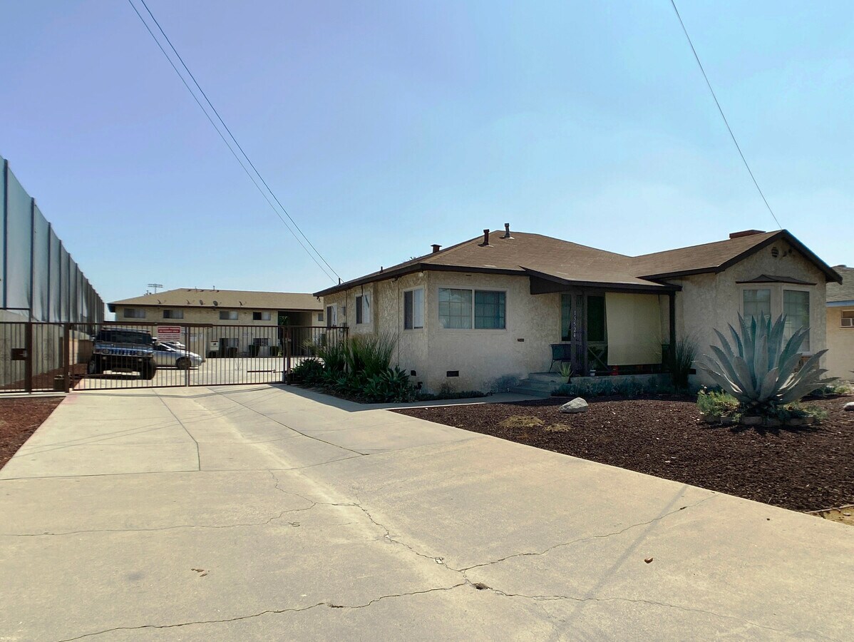 15522-15524 Woodruff Ave, Bellflower, CA 90706 | LoopNet