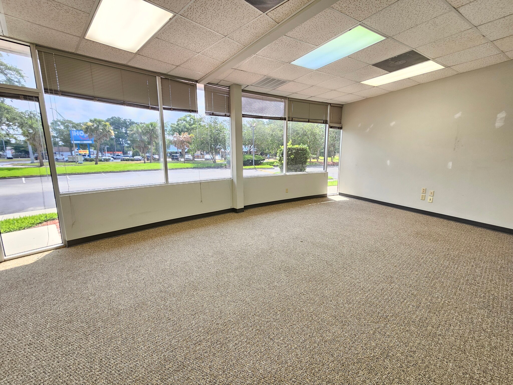 8380 Baymeadows Rd, Jacksonville, FL 32256 - Centurion Square | LoopNet