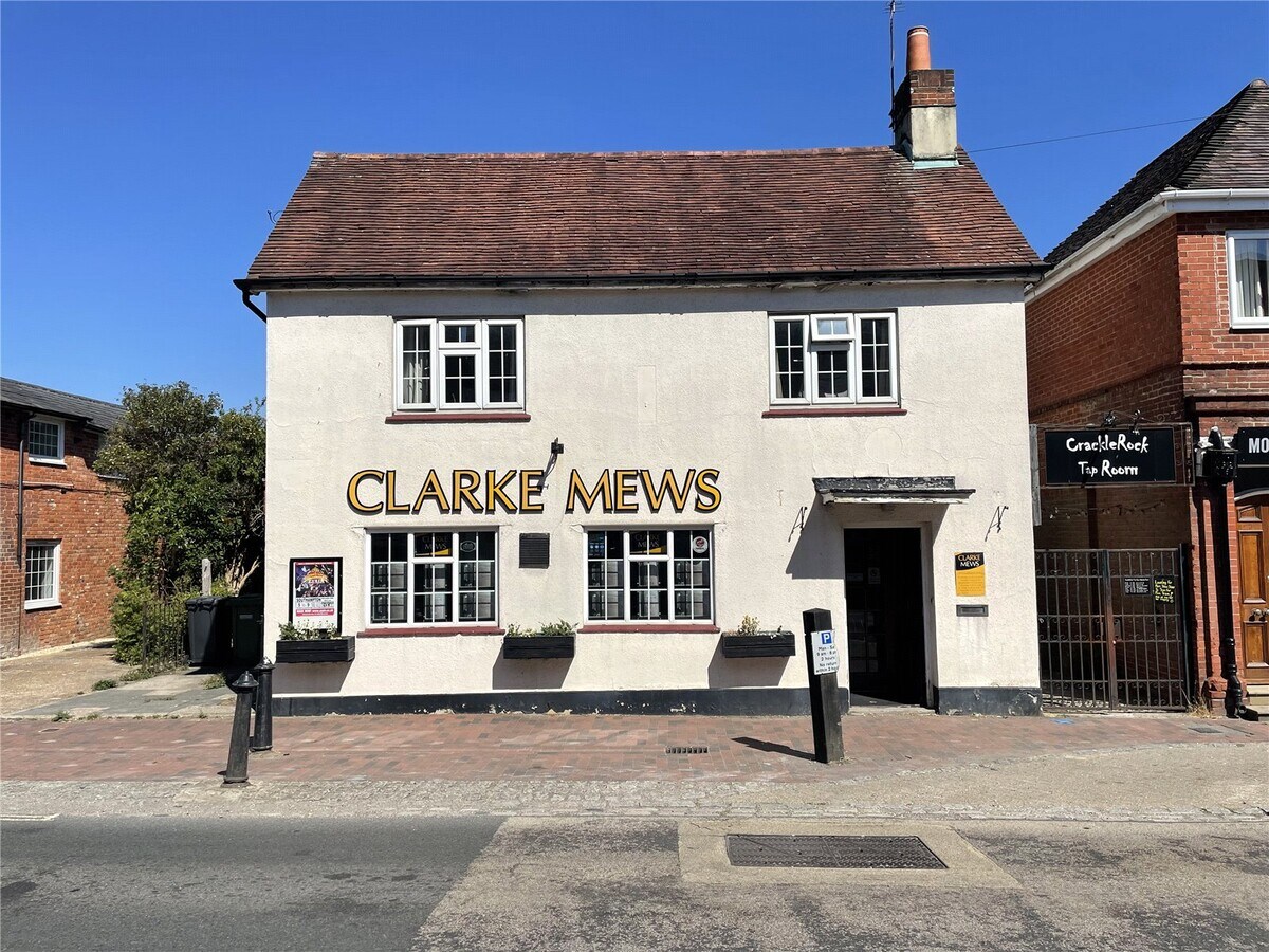 30 High St, Botley, SO30 2EA | LoopNet