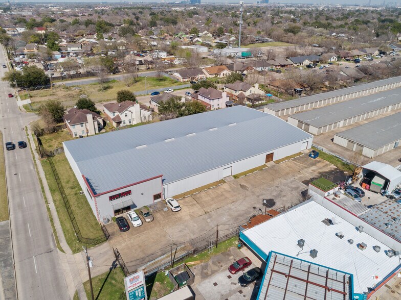 8075 Cook Rd, Houston, TX 77072 | LoopNet