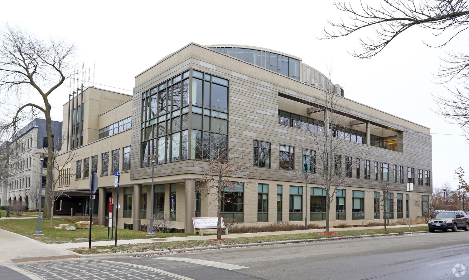 1407 E 60th St, Chicago, IL 60637 | LoopNet