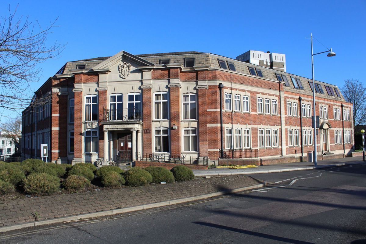 Bexley Rd, Erith, DA8 1TL - Former Town Hall | LoopNet