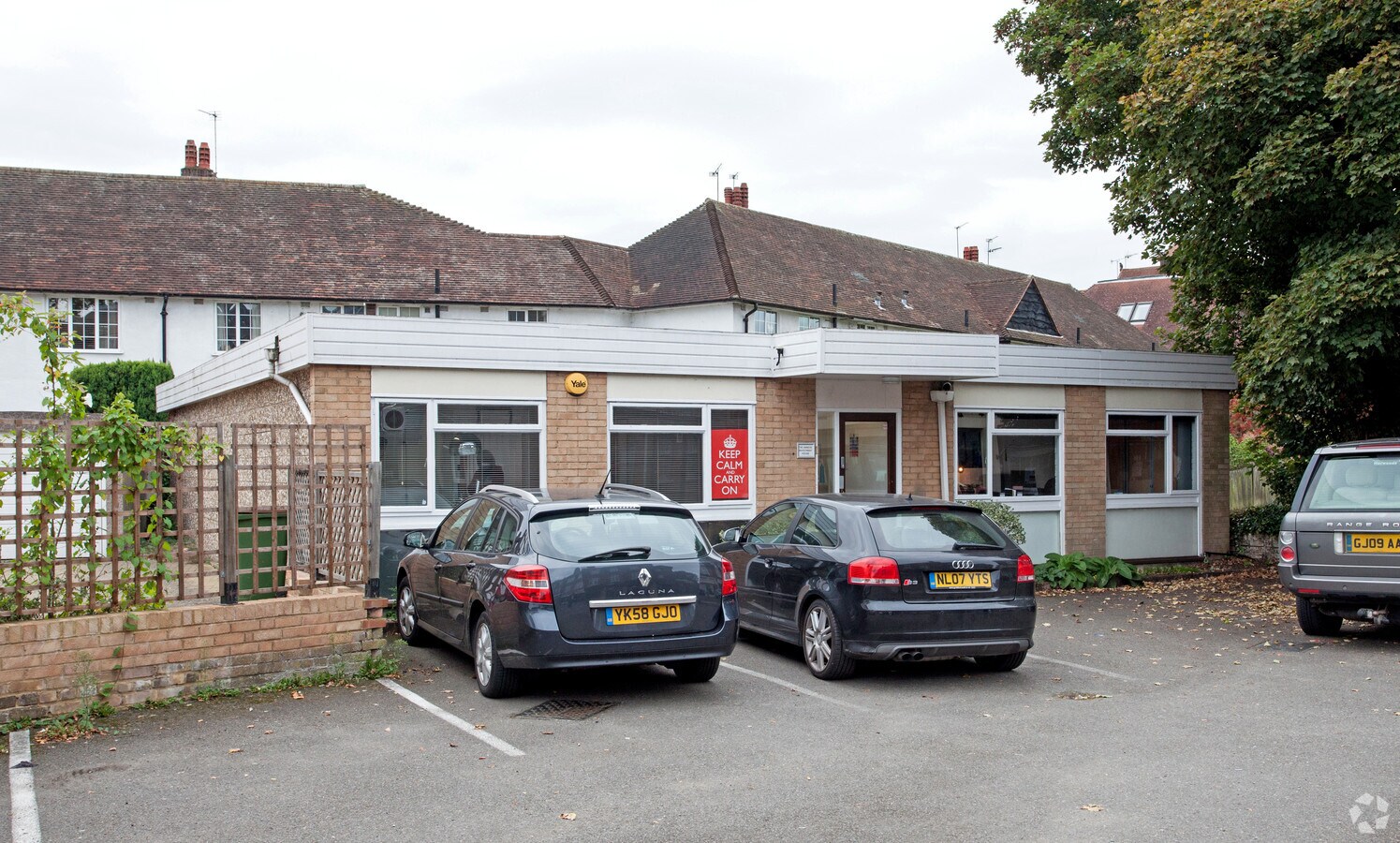 Queens Rd, Weybridge, KT13 9UT | LoopNet