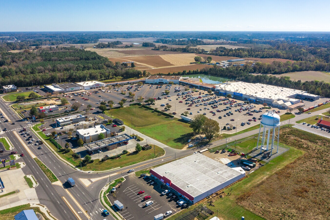 clinton outlets opening