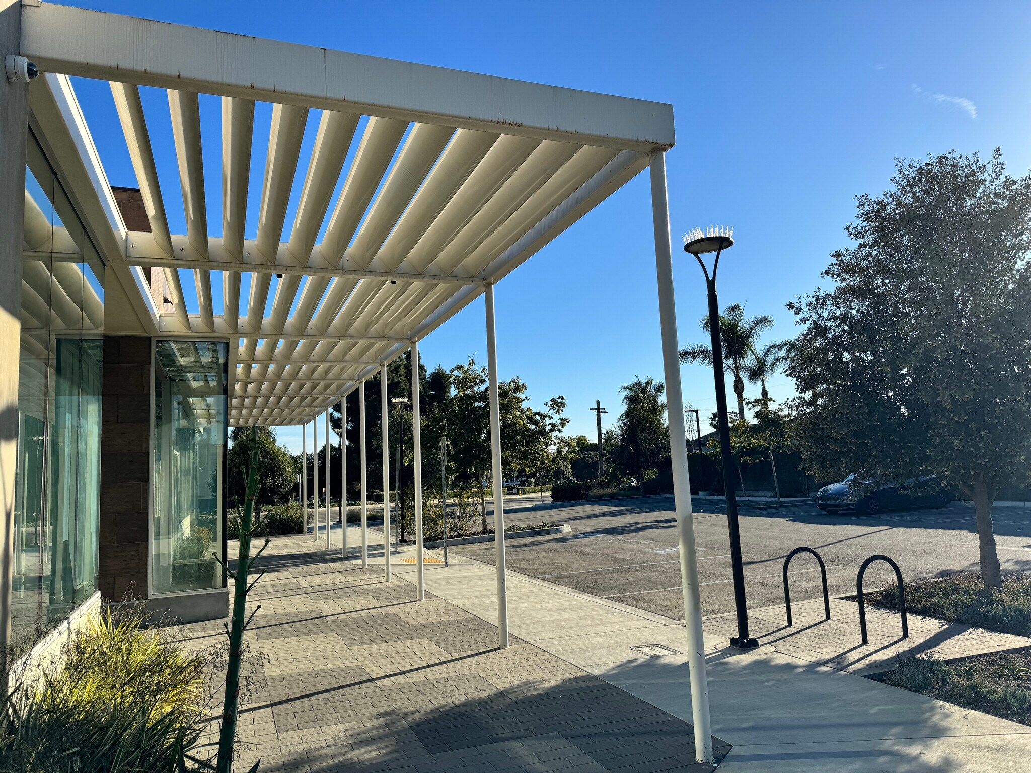 1939-1987 S Victoria Ave, Ventura, CA 93003 - Retail for Lease | LoopNet