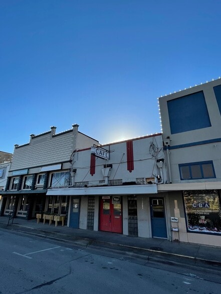 235 W Travis St, La Grange, TX 78945 | LoopNet