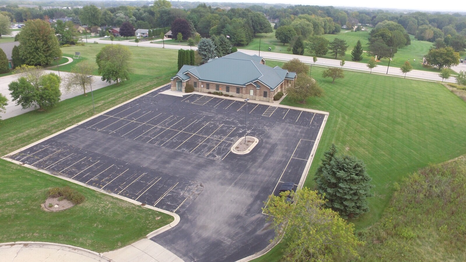 360 Ams Ct, Howard, WI 54313 | LoopNet.com