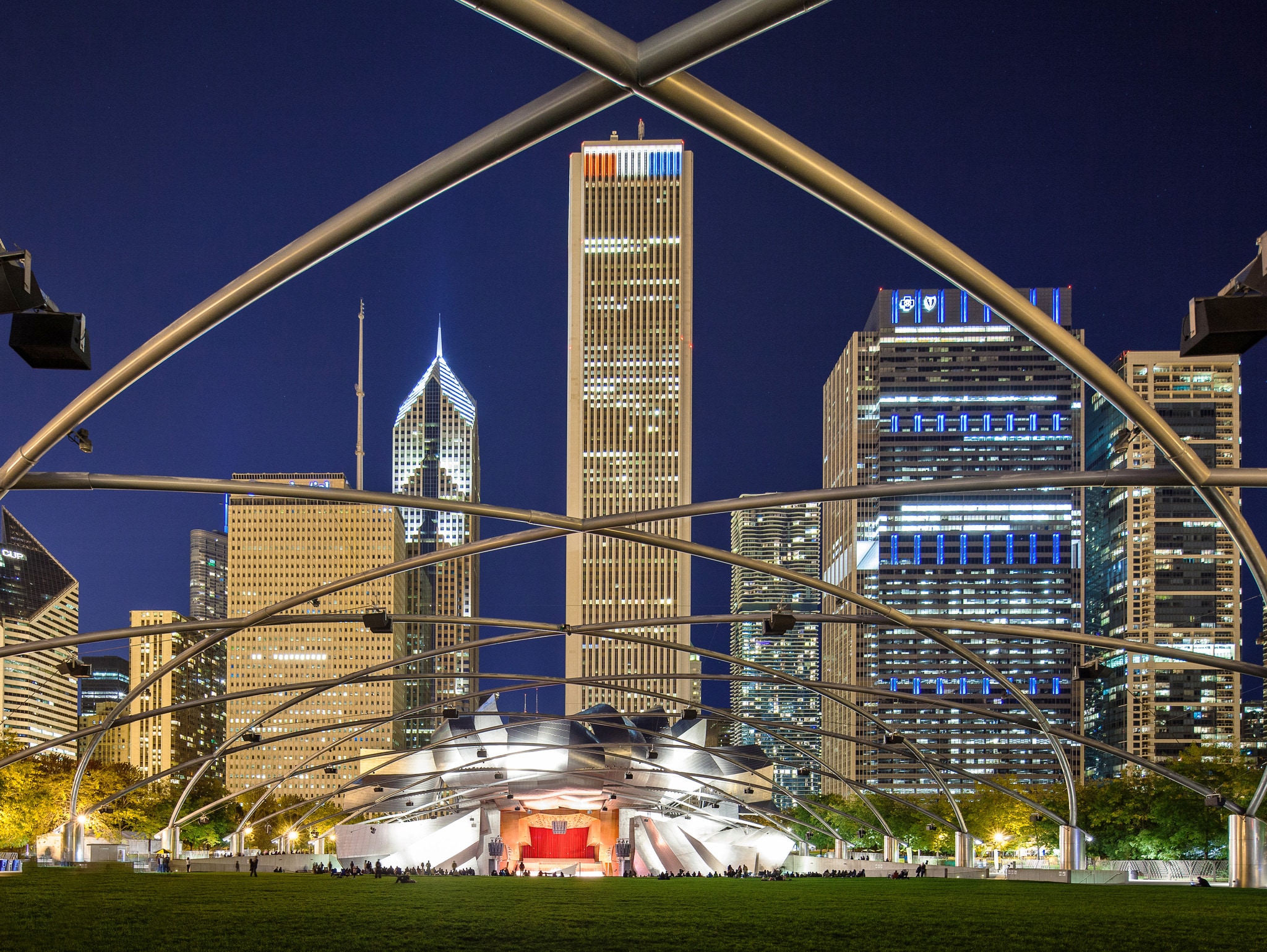200 E Randolph St, Chicago, IL 60601 - Carr Workplaces - AON Center ...