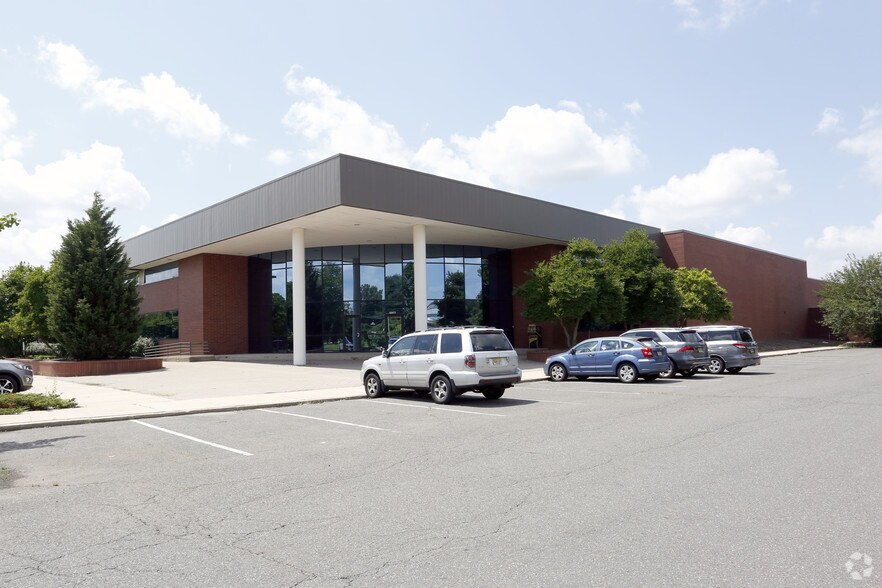 2559 Route 130, Cranbury, NJ 08512 - Golden Plaza | LoopNet