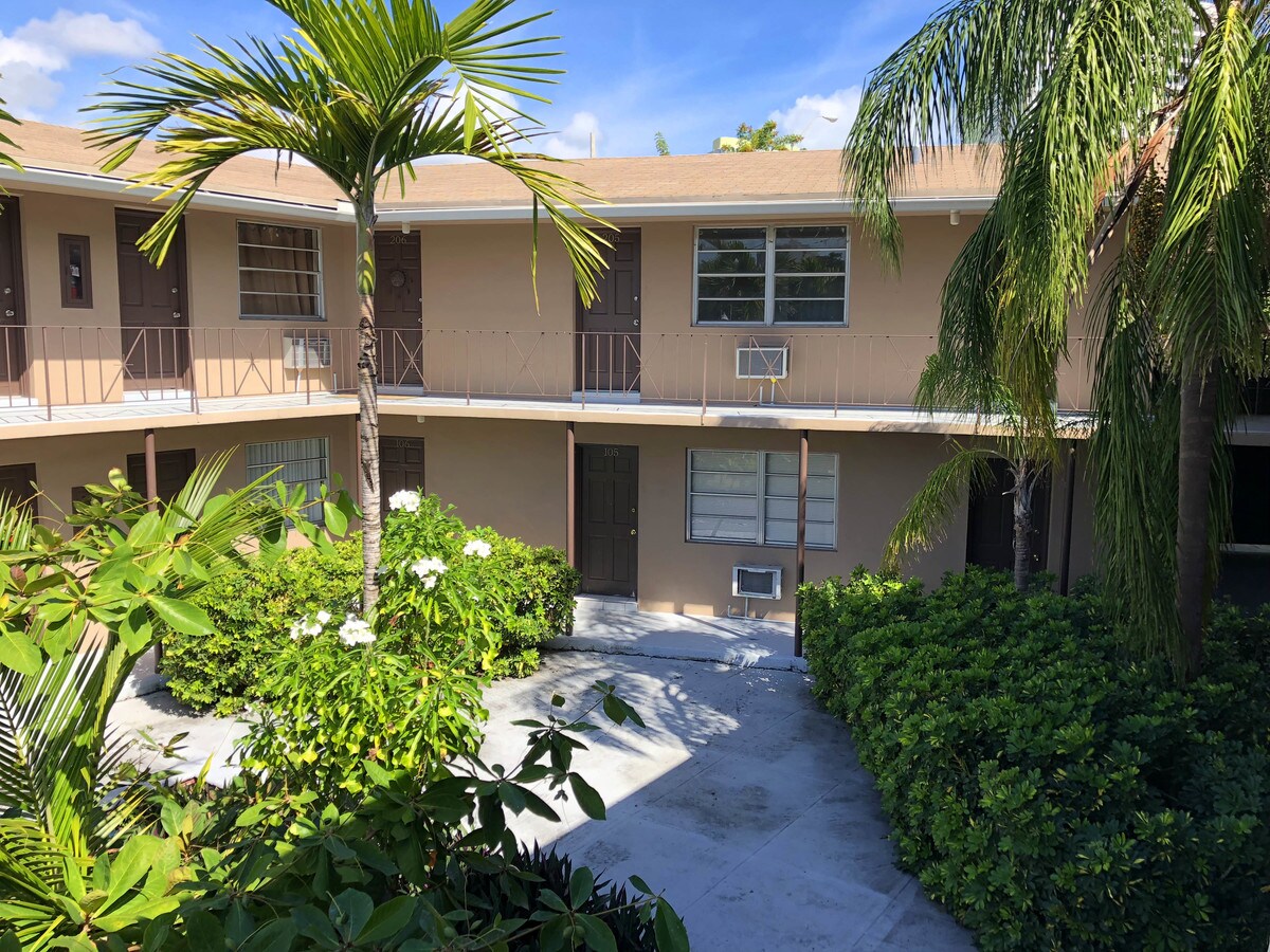 310 SW 15th Rd, Miami, FL 33129 | LoopNet.com