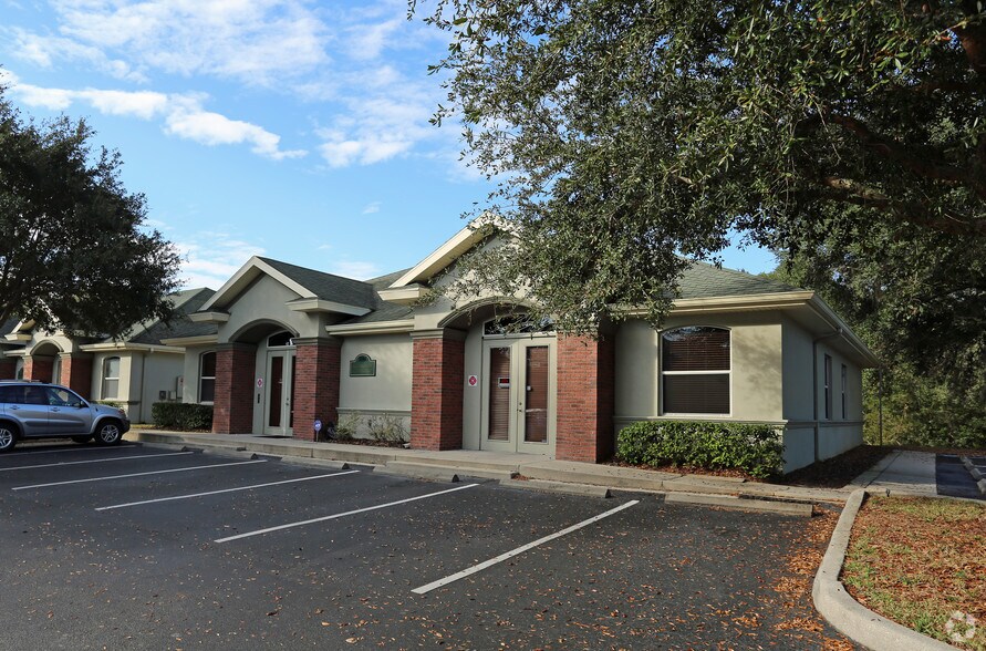 286 Crystal Grove Blvd, Lutz, FL 33548 | LoopNet