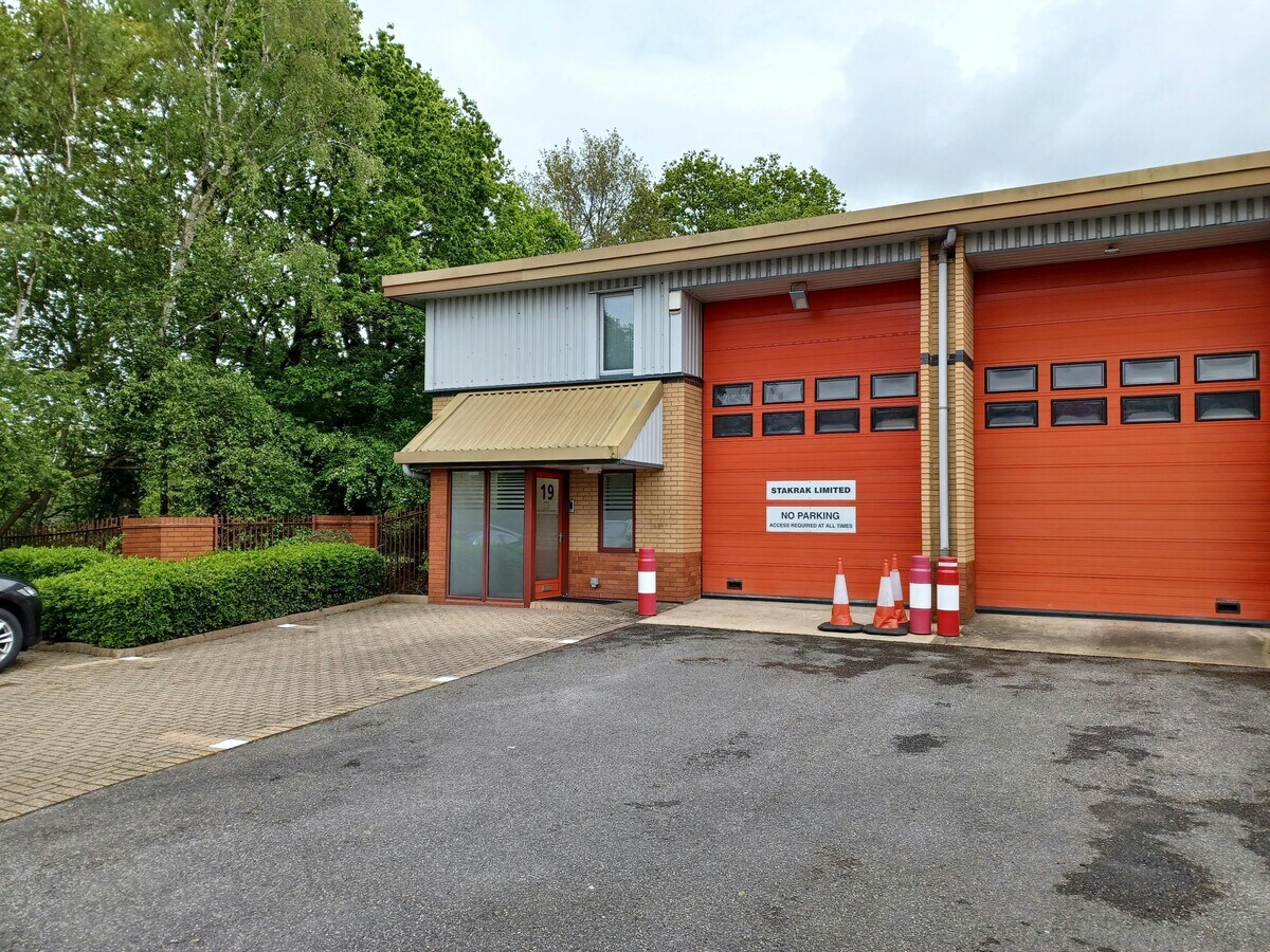 Pelham Pl, Crawley, RH11 9SH | LoopNet