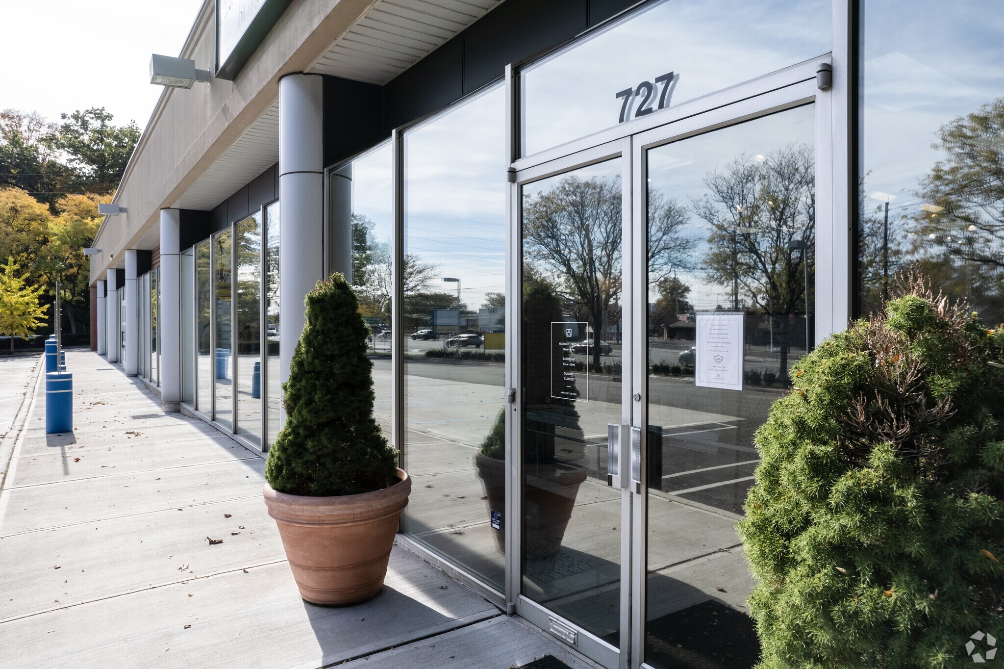 723 Rt-17, Paramus, NJ 07652 - Retail for Sale | LoopNet