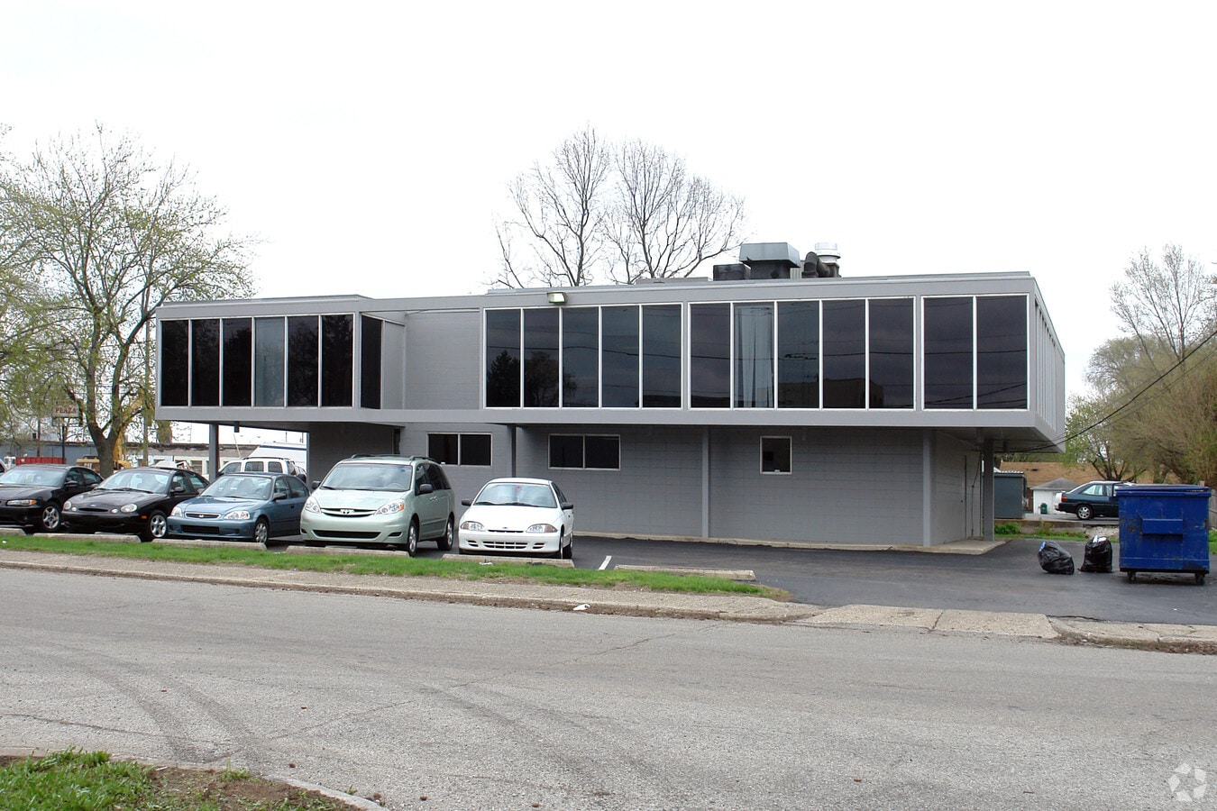 2001 E 52nd St, Indianapolis, IN 46205 | LoopNet