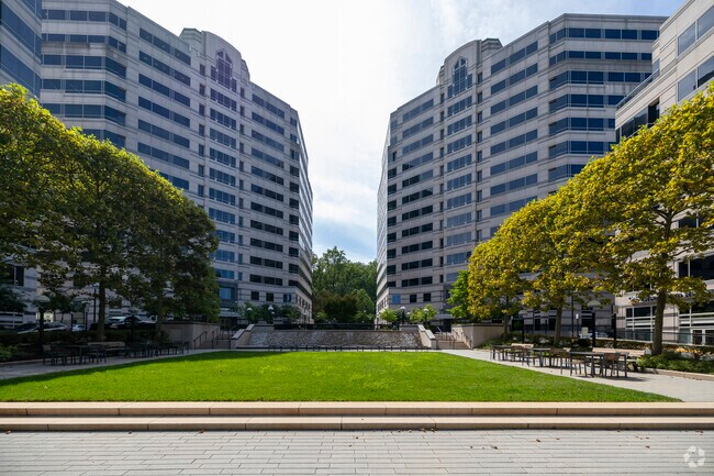 Stream Realty Partners, LP - Dallas Commercial Listings & Brokers | LoopNet