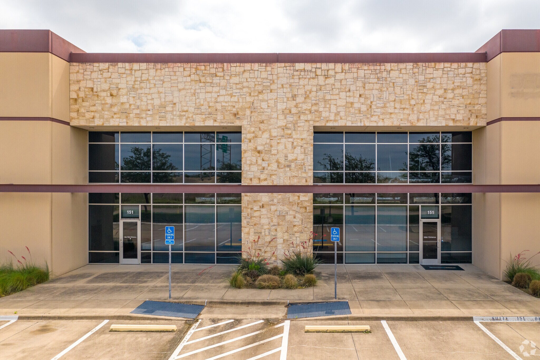 2241 S Watson Rd, Arlington, TX 76010 - Building 200 | LoopNet