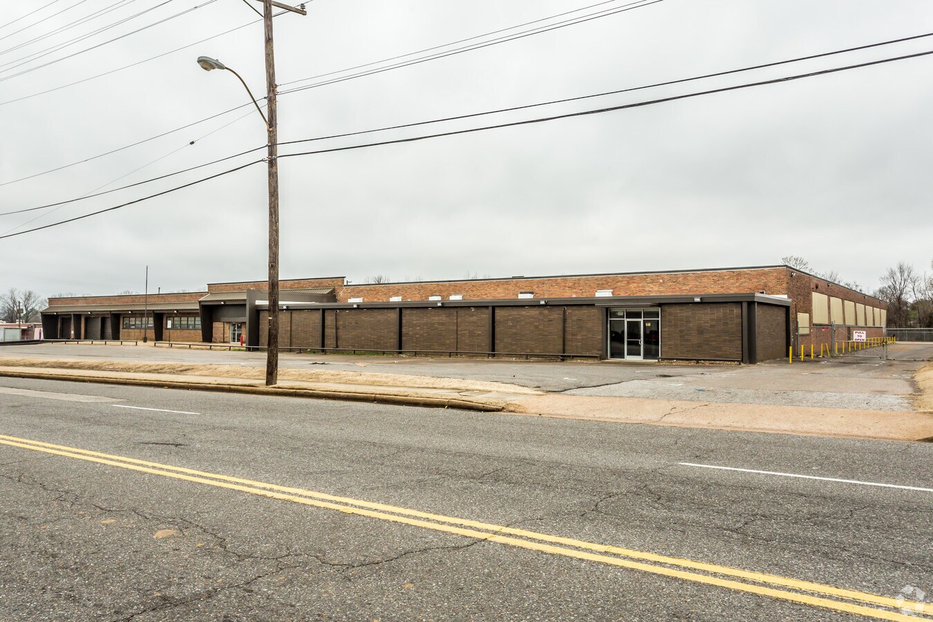 2021 Latham St, Memphis, TN 38109 | LoopNet