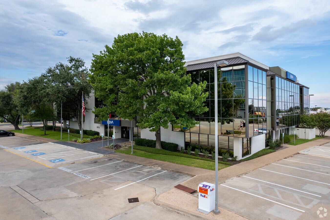 10711 Burnet Rd, Austin, TX 78758 | LoopNet