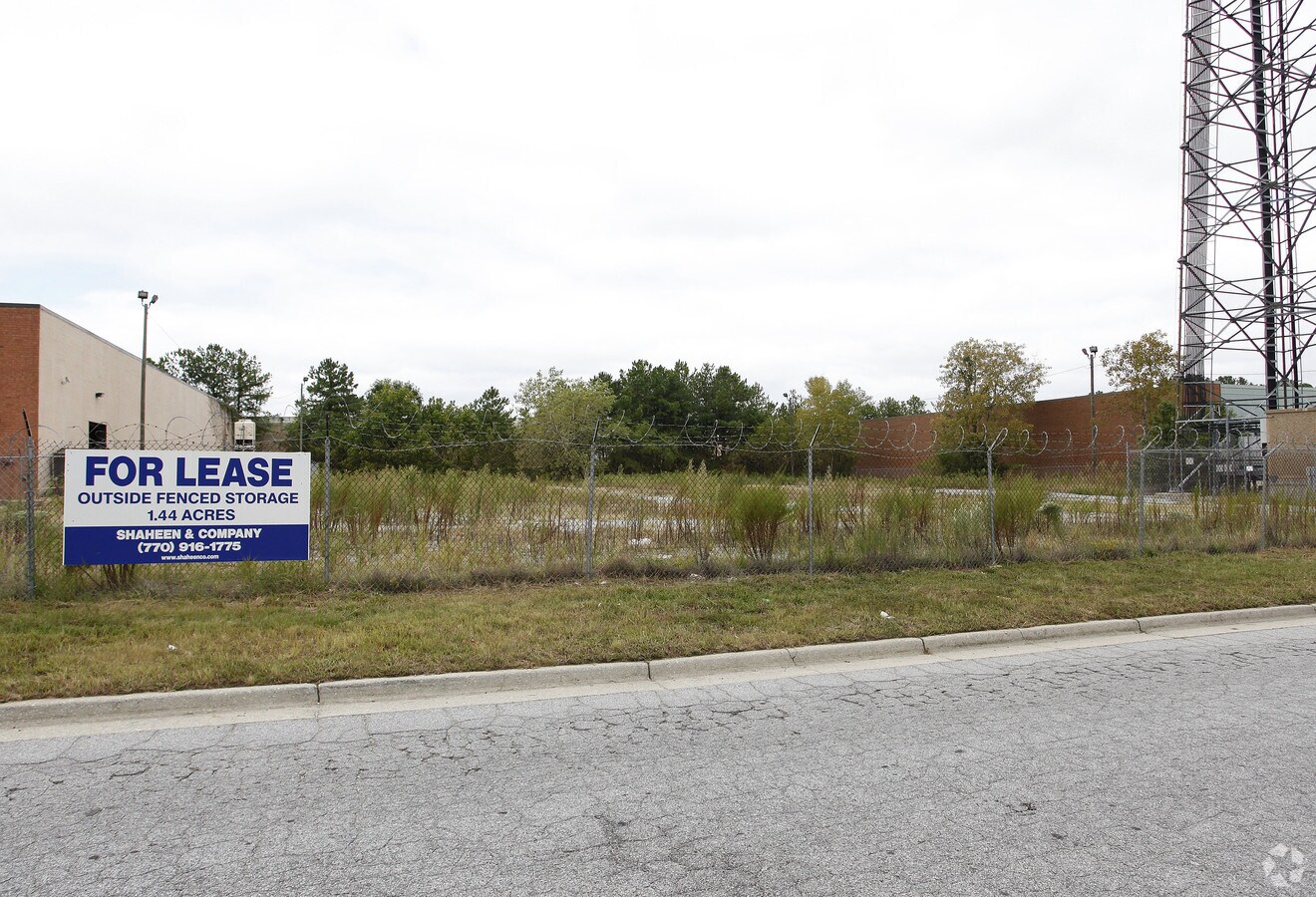 6850 SW Bucknell Ct, Atlanta, GA 30336 | LoopNet