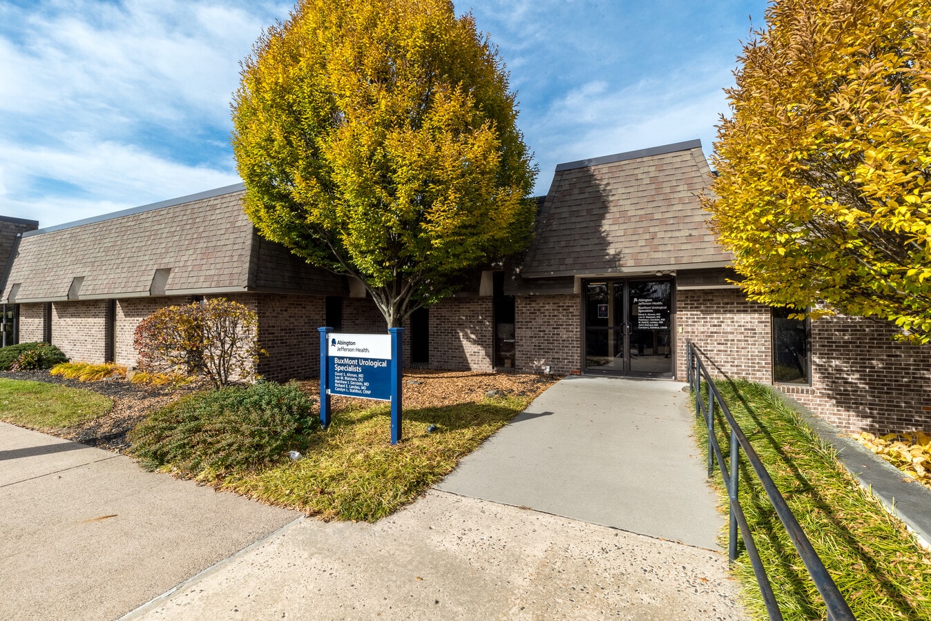 711 Lawn Ave, Sellersville, PA 18960 | LoopNet