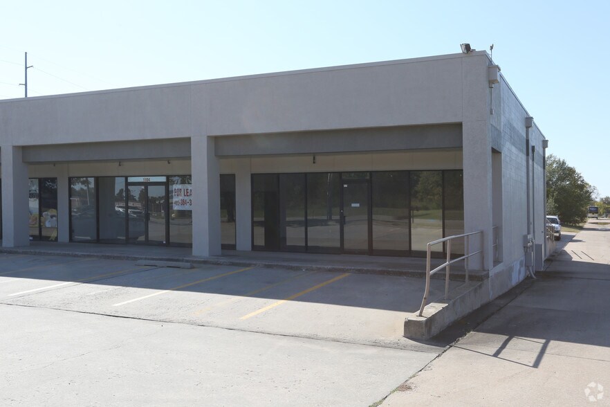 1102-1104 24th Ave SE, Norman, OK 73071 | LoopNet