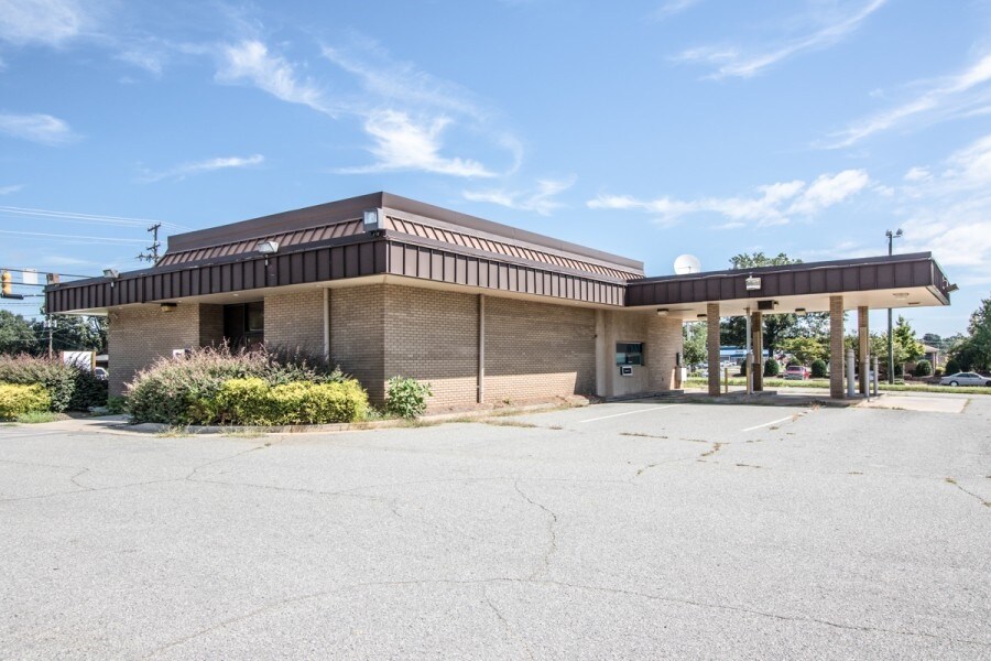 2614 E Main St, Lincolnton, NC 28092 | LoopNet