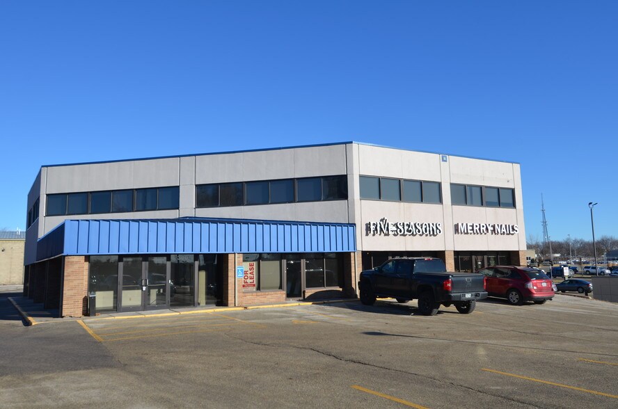 300 Collins Rd NE, Cedar Rapids, IA 52402 | LoopNet