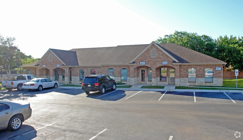 3613 Williams Dr Georgetown Tx 78628 Building 6 Loopnet
