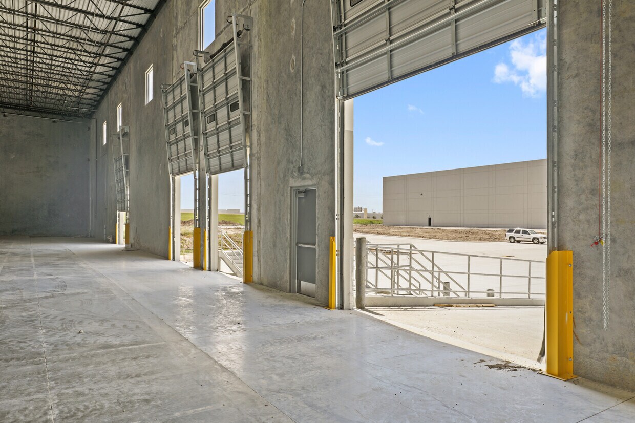 2304 Reed Rd, Houston, TX 77051 - Lone Star Logistics Park | LoopNet