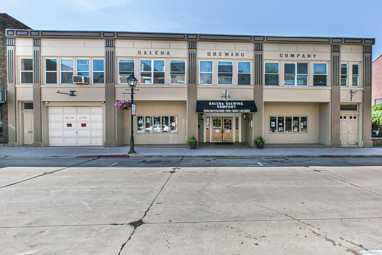 227 N Main St, Galena, IL 61036 | LoopNet