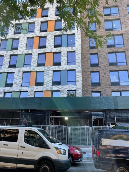 437 Euclid Ave, Brooklyn, NY 11208 - Euclid Glenmore Apartments | LoopNet