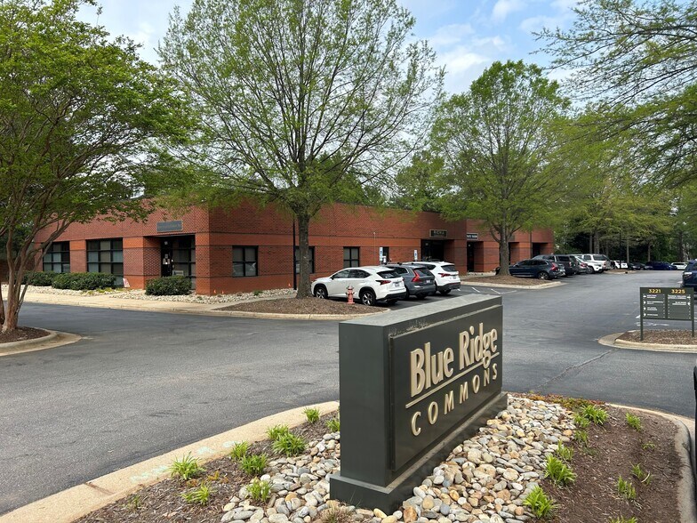 3221 Blue Ridge Rd, Raleigh, NC 27612 | LoopNet