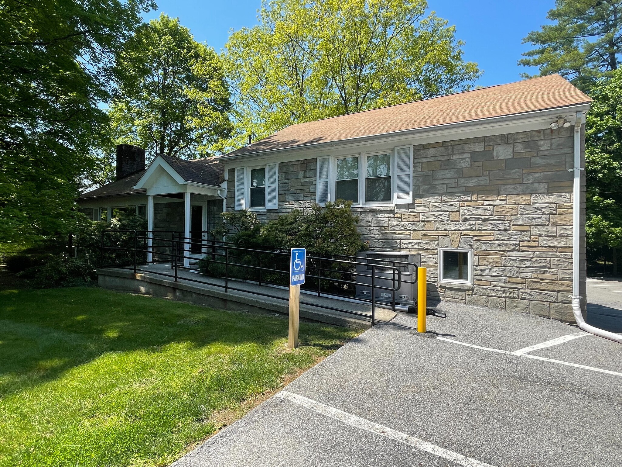 2038 New Hackensack Rd, Poughkeepsie, NY 12603 - Office for Lease | LoopNet