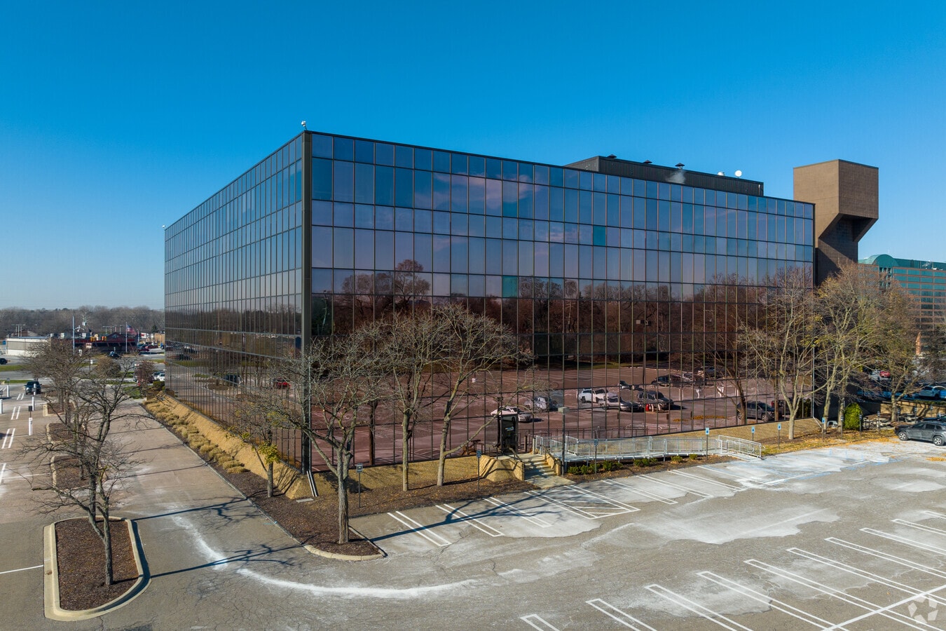 25200 Telegraph Rd, Southfield, MI 48033 - Mars Corporate Center | LoopNet