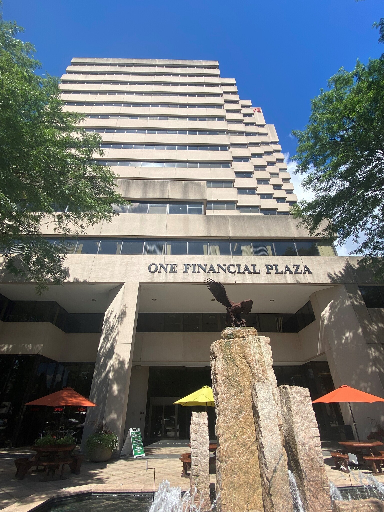 1350 Main St, Springfield, MA 01103 - The MassLive Building One ...