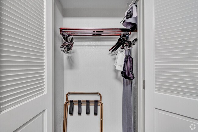 Commercial Real Estate Auctions by Ten-X | LoopNet