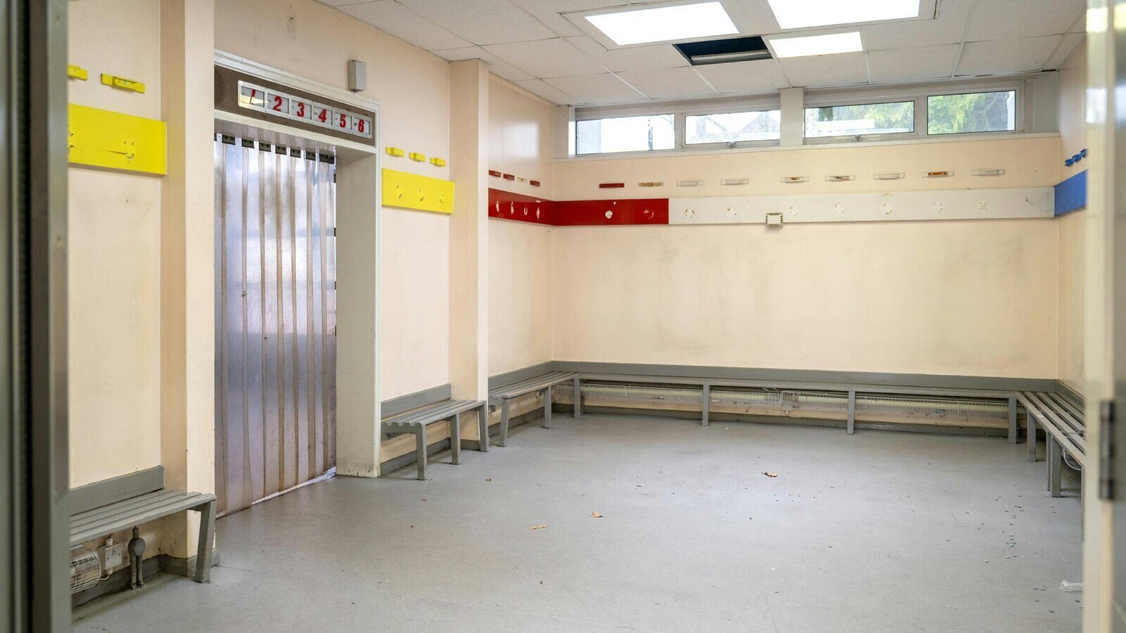 Hurst Rd, Horsham, RH12 2DN - Former Horsham Fire Station | LoopNet