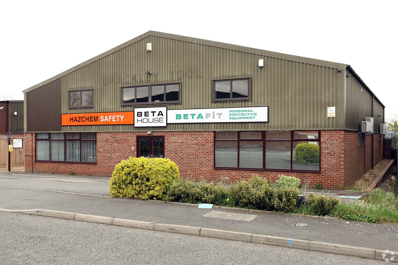 Borough Rd, Brackley, NTH NN13 7BE | LoopNet