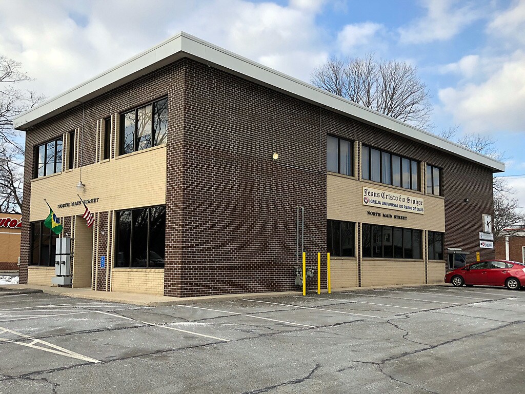 330 Main St, Danbury, CT 06810 | LoopNet