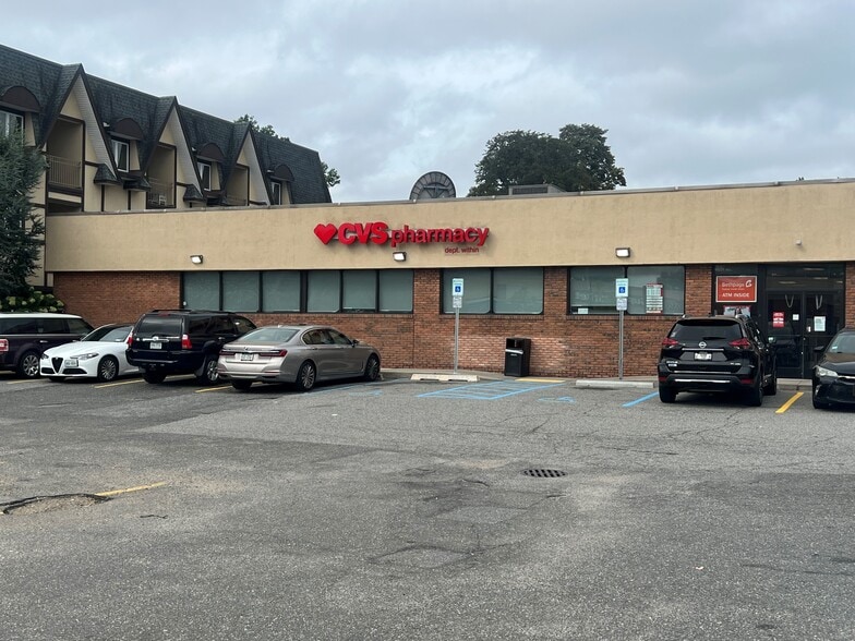 307 Post Ave, Westbury, NY 11590 | LoopNet