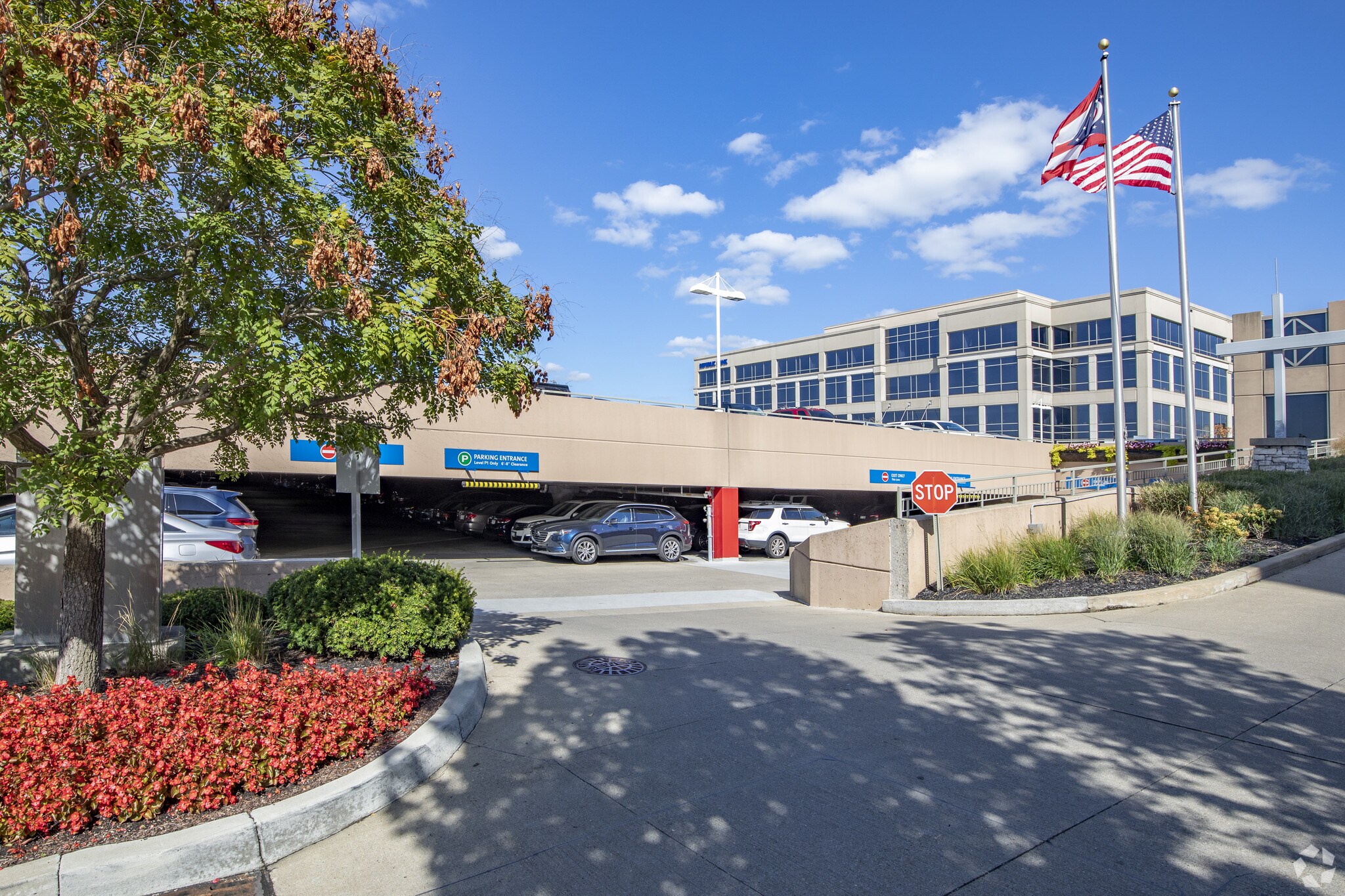 4000 Smith Rd, Cincinnati, OH 45209 - Cornerstone at Norwood | LoopNet.com