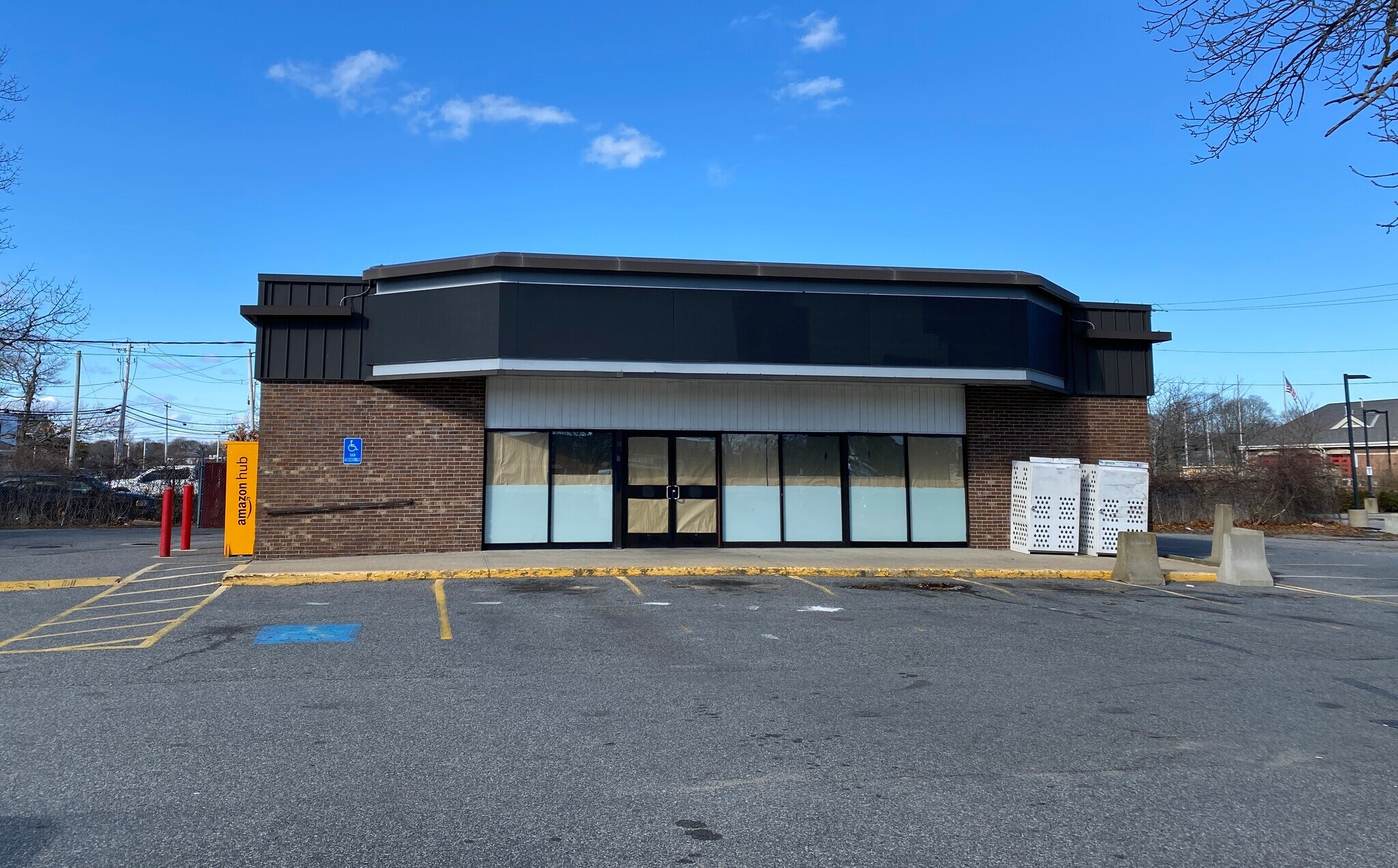 210 North St, Hyannis, MA 02601 | LoopNet