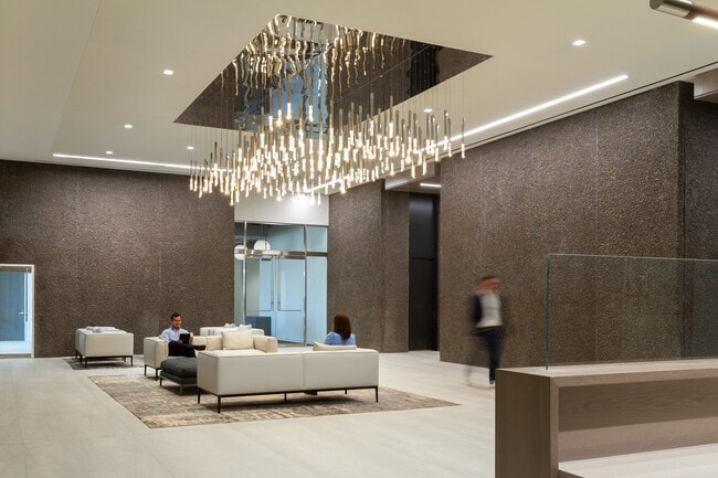 JLL - Dallas Commercial Listings & Brokers | LoopNet