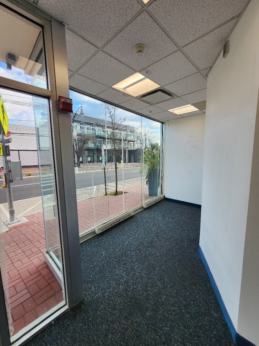 534 Middle Neck Rd, Great Neck, NY 11023 - Office/Retail for Lease ...