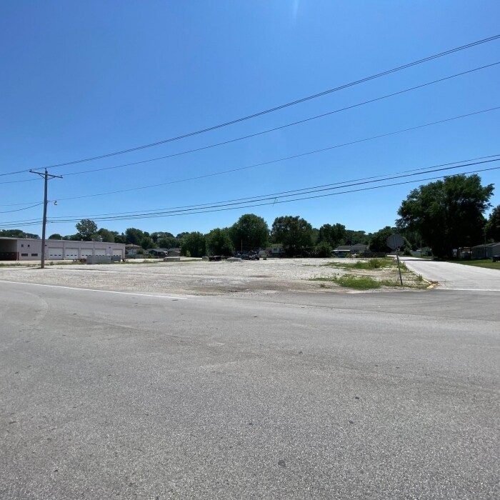 620 W 11th St, Milan, IL 61264 | LoopNet